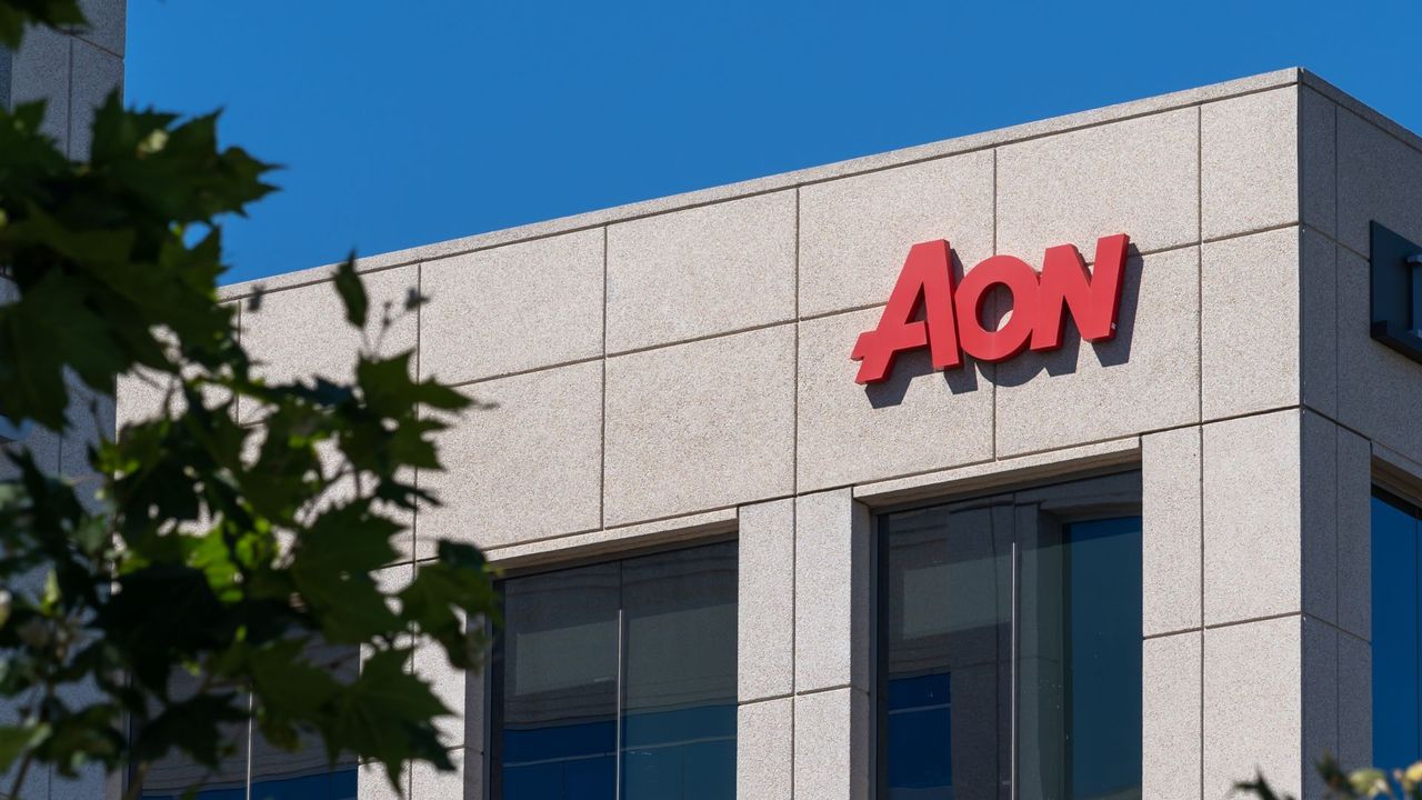 Aon report singles out four key client trends | Captive International
